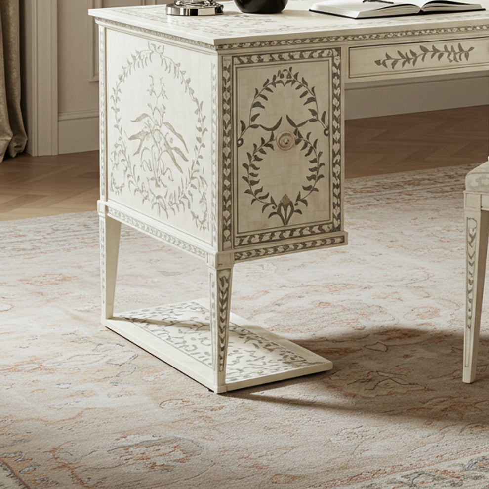 Elegant Vintage-Inspired Decorative Writing Desk with Matching Chair ...